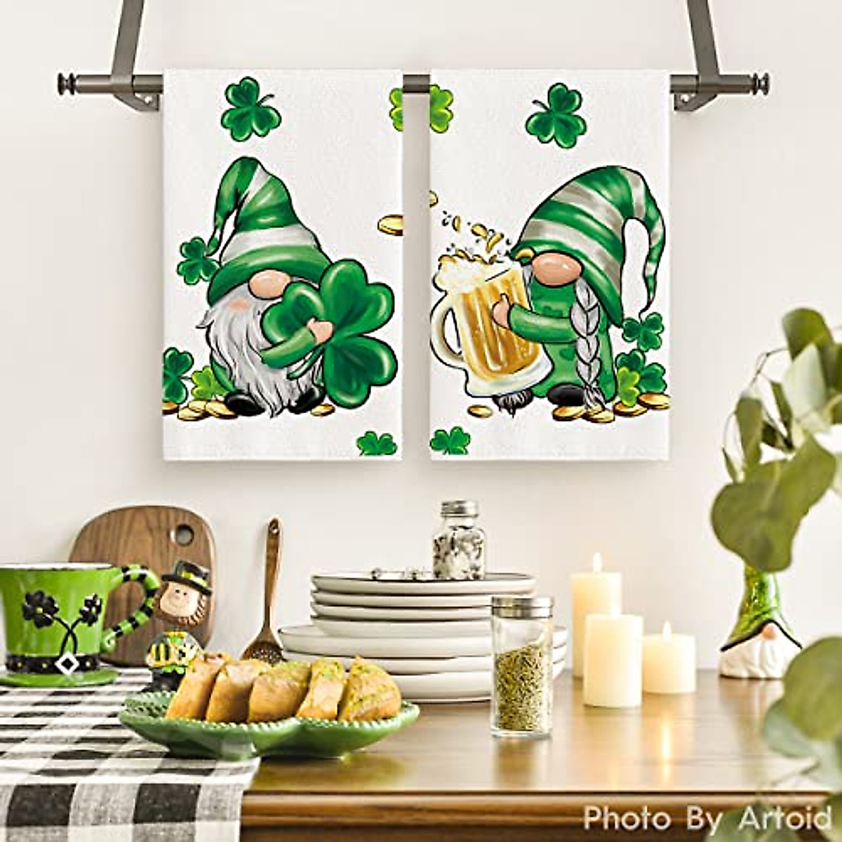 Artoid Mode Gnomes Beer Clover Shamrock St. Patrick's Day Kitchen Towels Dish Towels, 18x26 Inch Seasonal Holiday Decoration Hand Towels Set of 2