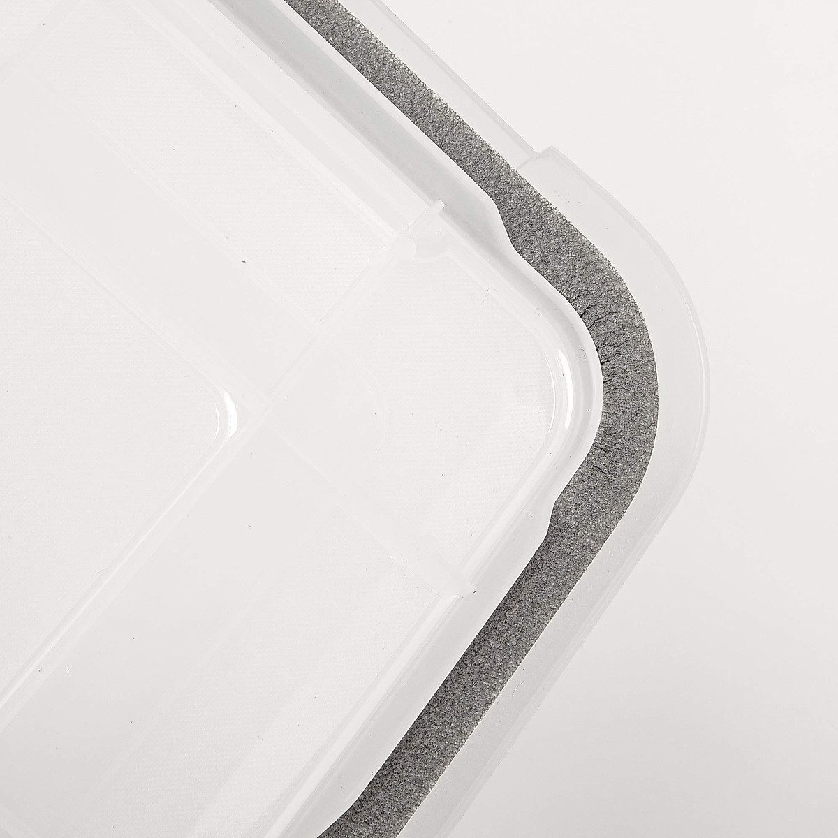 IRS110400 - IRIS WeatherTight Heavy-duty Storage Tote