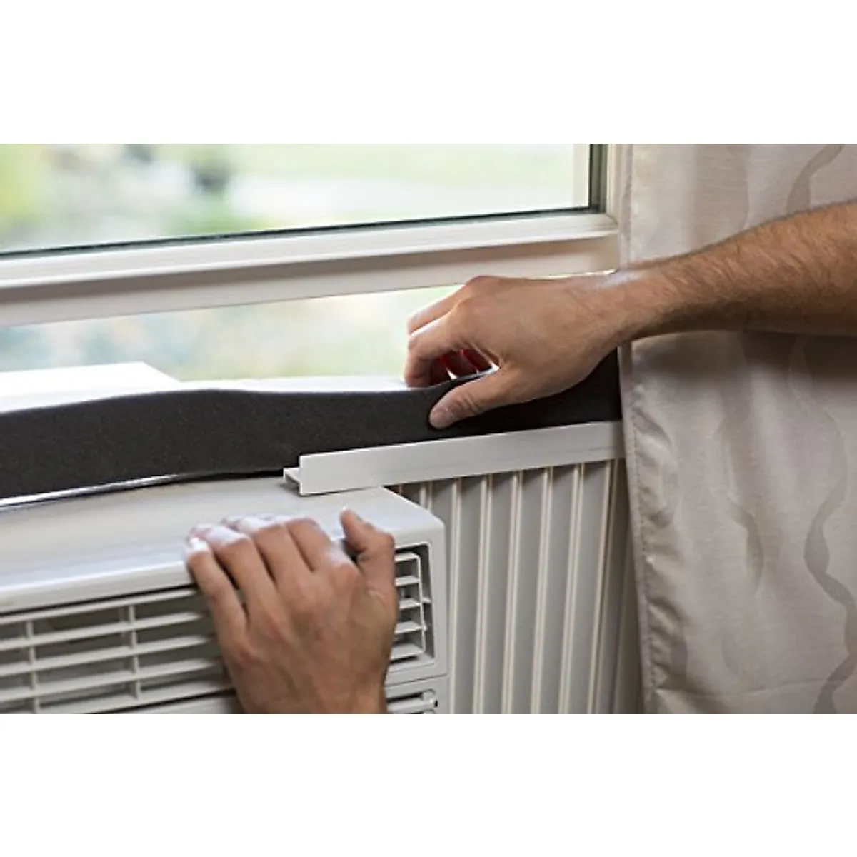 Duck Brand Premium Window Air Conditioner Insulating Foam Seal, 1.3-Inch x 0.5-Inch x 42-Inch, 1-Pack, 282088