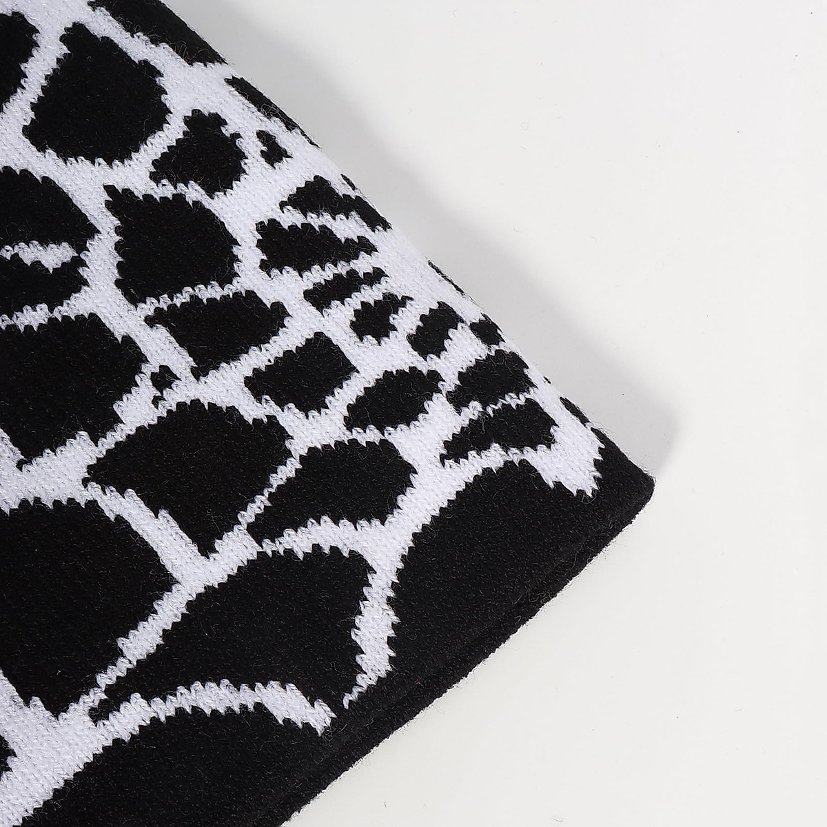 Y2k Beanie Women Beanies Spider Beanie Winter Warm Knit Hat Gothic Beanies Outdoor Black Beanie Spider Web for Men Teenagers (Black & White)