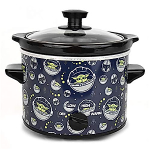 Uncanny Brands Star Wars The Mandalorian 2-Quart Slow Cooker- Kitchen Appliance-Baby Yoda