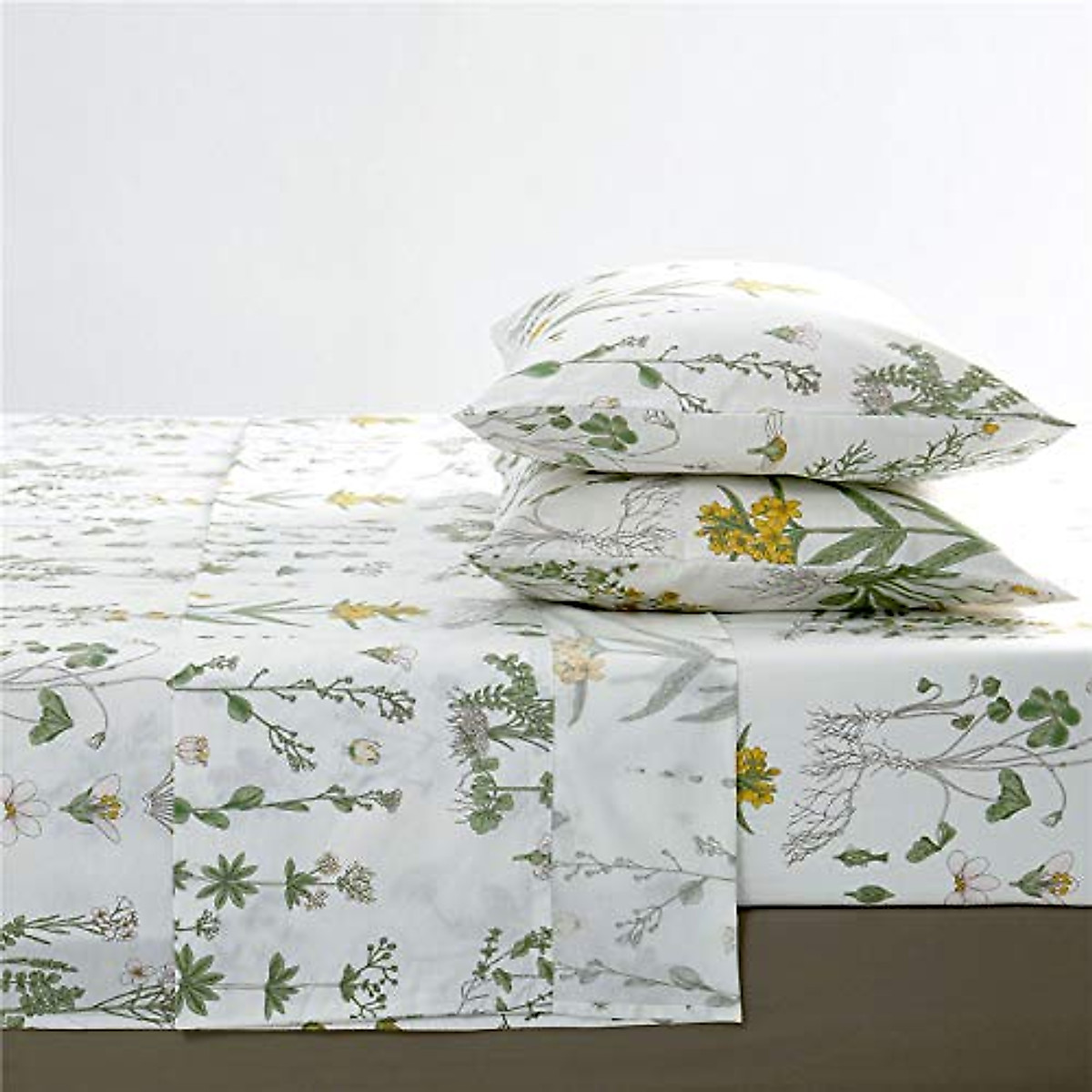 Wake In Cloud - Botanical Sheet Set, Yellow Flowers and Green Leaves Floral Garden Pattern Printed on White, Soft Microfiber Bedding (4pcs, Queen Size)