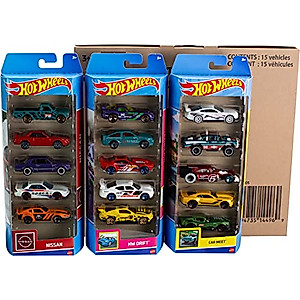Hot Wheels Set of 15 Toy Cars or Trucks, 3 Themed 5-Packs of 1:64 Scale Die-Cast Vehicles (Styles May Vary)