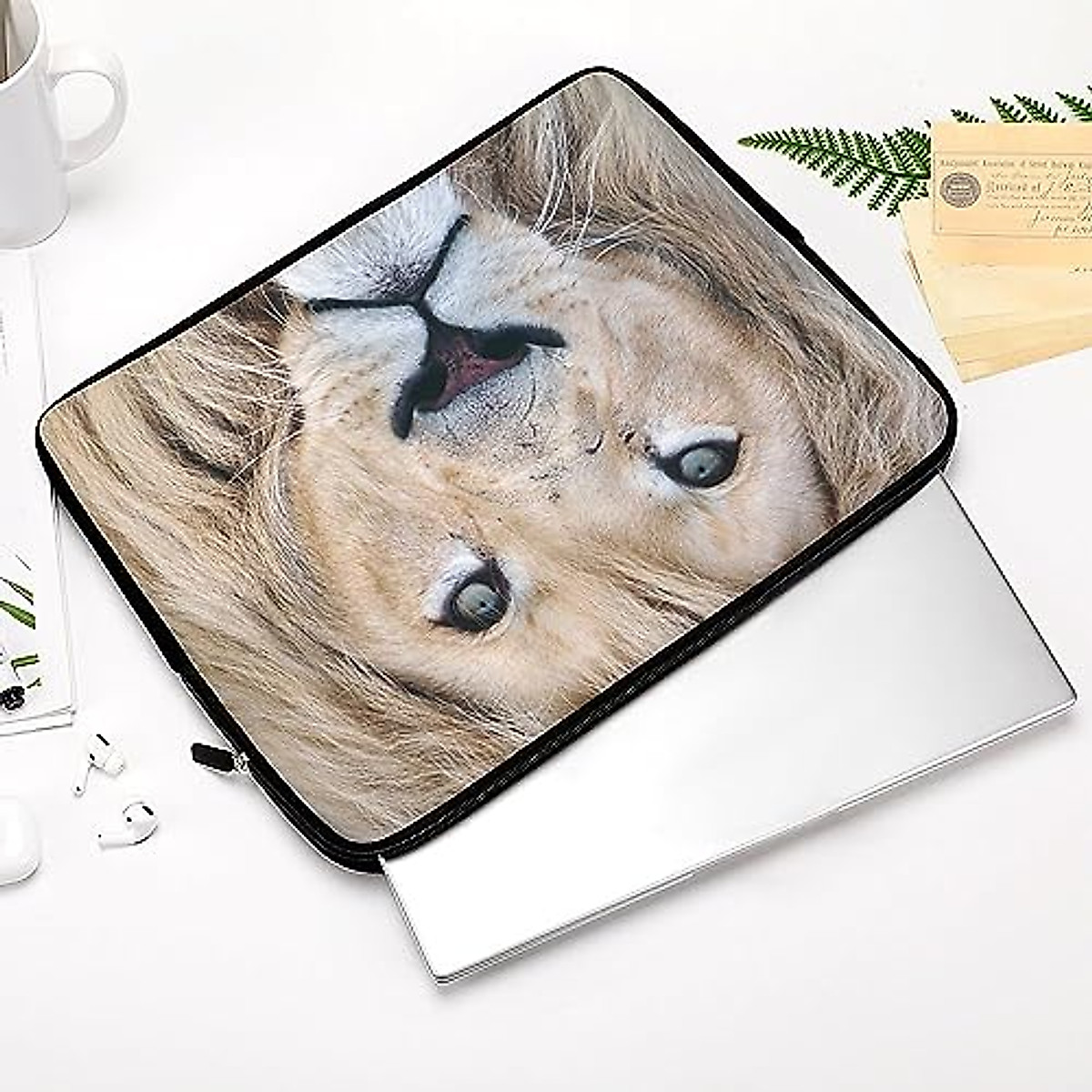 Lion Head Laptop Sleeve Bag Compatible with MacBook Air/Pro,13inch Inch Notebook, Lightweight, Compatible with MacBook Pro