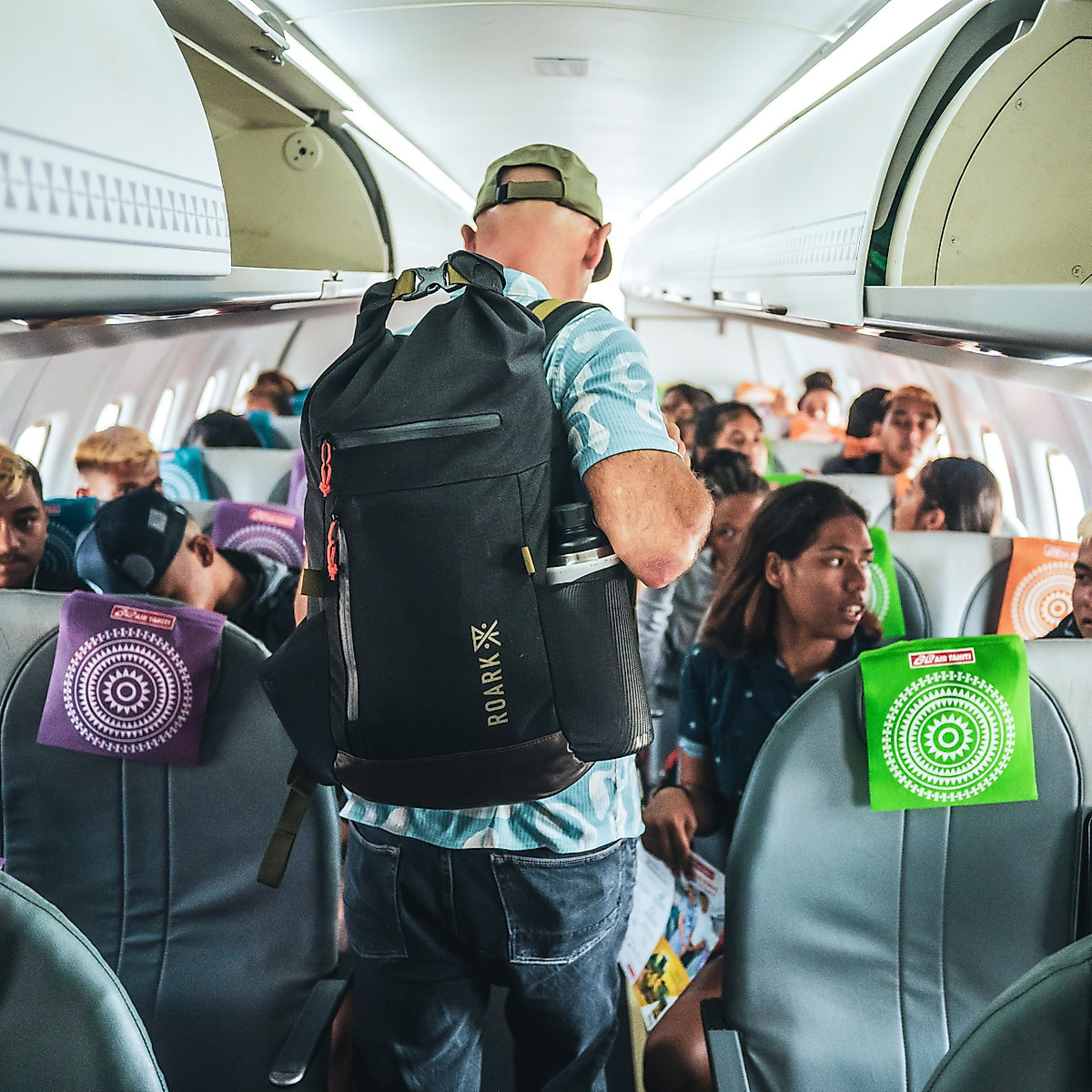 Roark Passenger 27L 2.0 Backpack, Travel Day Pack with Laptop Storage, Black