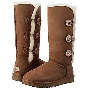 UGG Women's Bailey Button Triplet II Winter Boot, Chestnut, 9 B US
