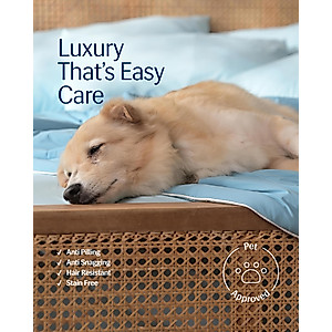 REST® Evercool® Cooling Comforter, Twin/Twin XL, Blanket for Hot Sleepers, All Season Bedding to Keep Cool for Night Sweats, Breathable Lightweight Blanket, 68"x90" Inches, Aqua Blue