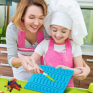 8 Pcs Liquid Droppers, SENHAI Silicone and Plastic Pipettes Transfer Eyedropper with Bulb Tip for Candy Oil Kitchen Kids Gummy Making - 7 Colors