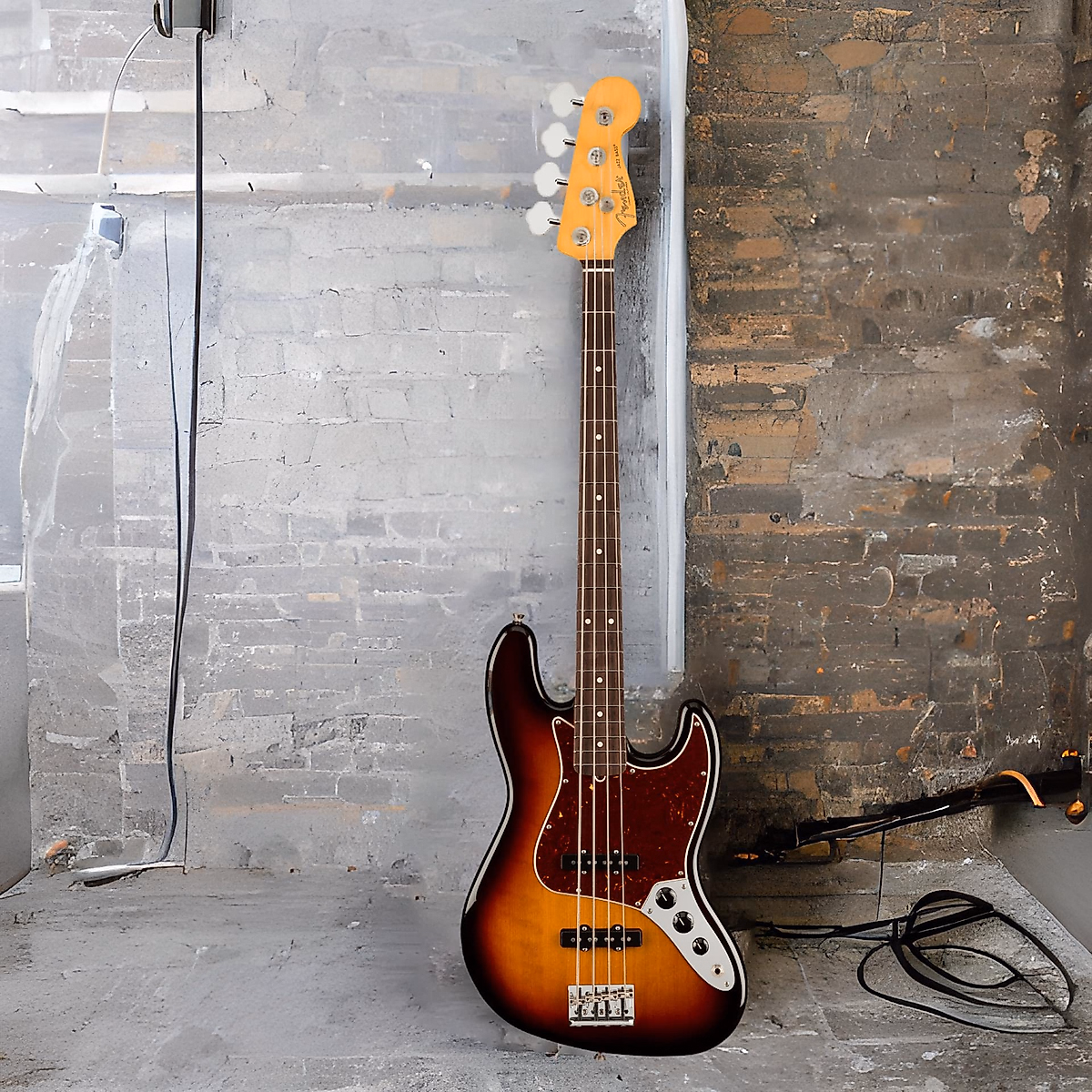 Fender American Professional II Jazz Bass, 3-Color Sunburst, Rosewood Fingerboard