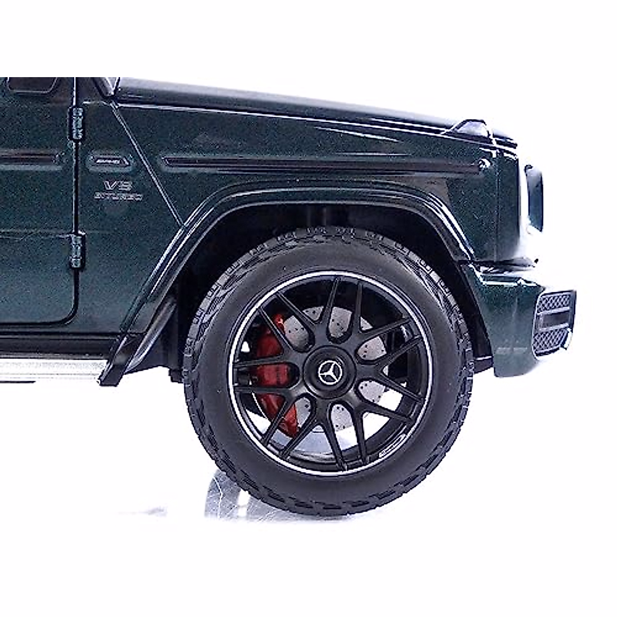 Minichamps 1/18 Mercedes-AMG G63-2018 Red Die-cast Metal Truck Model Car, 30 cm, 8+ Years, Male, Children