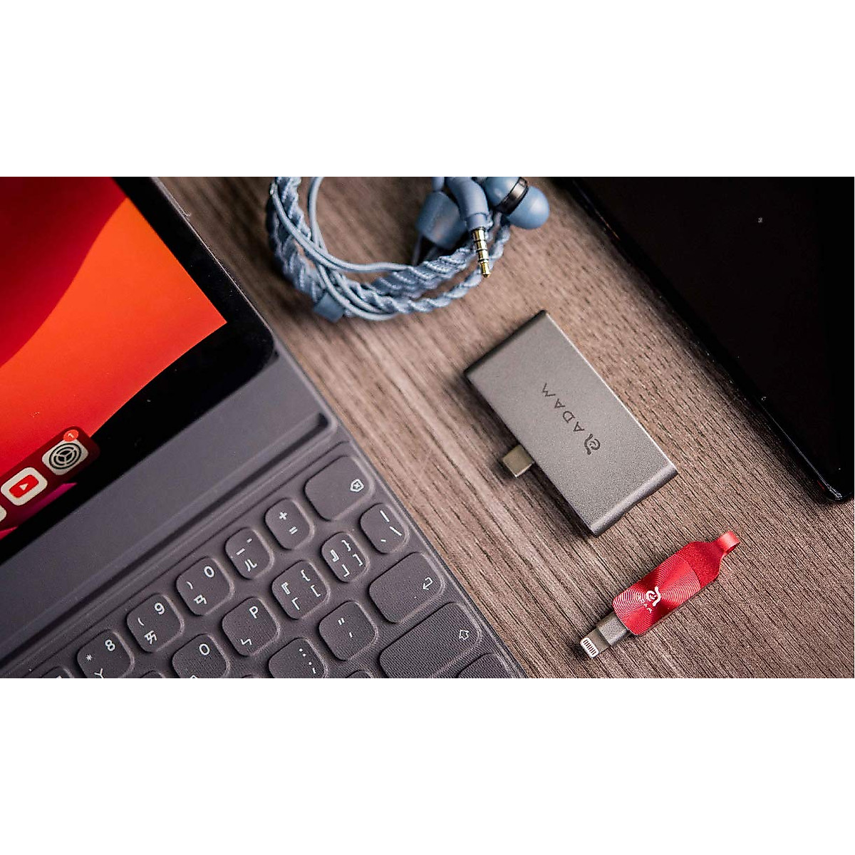 ADAM elements,CASA HUB i4 USB-C 3.1 4 Port Hub for iPad Pro