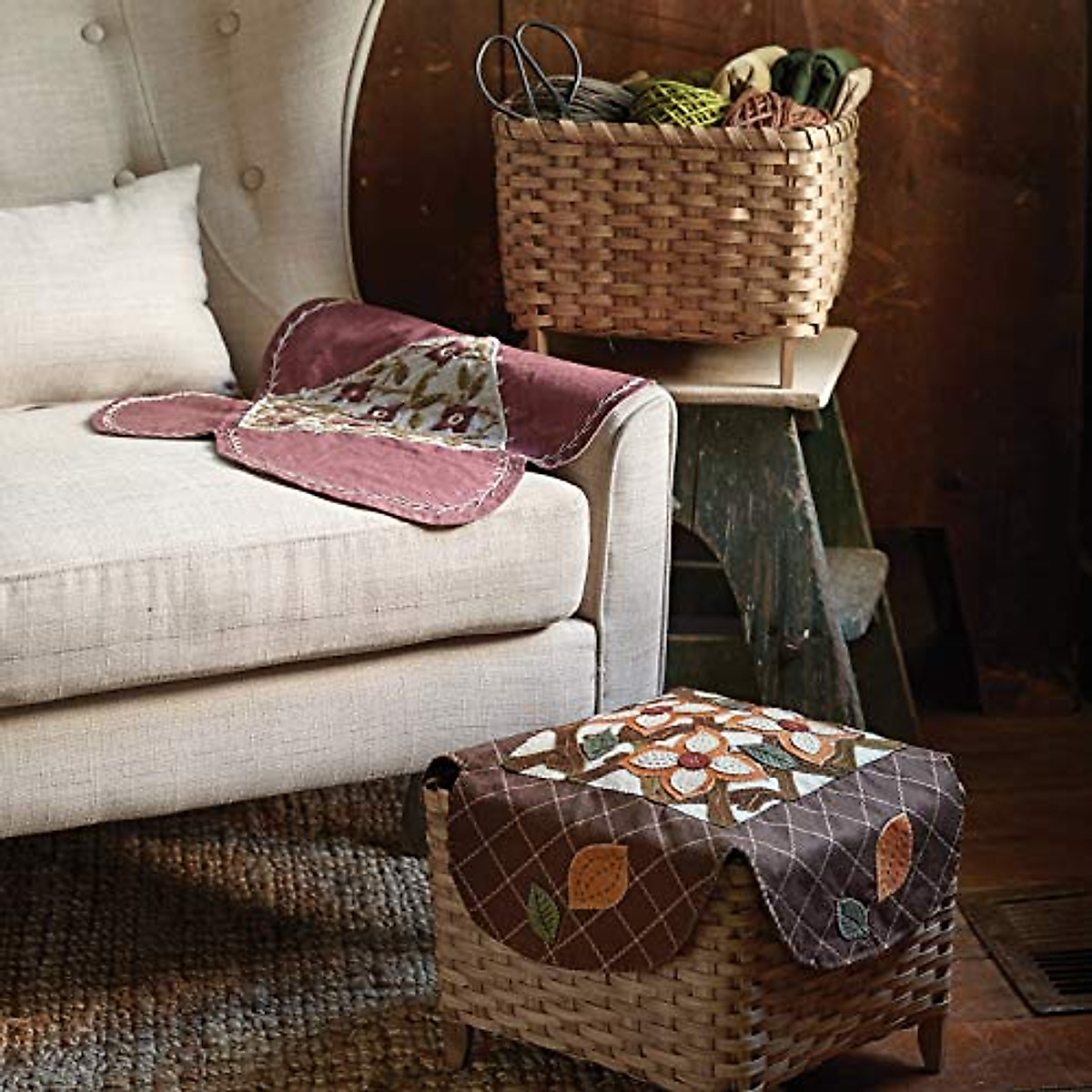 Exploring Folk Art with Wool Appliqué & More: 16 Projects Using Embroidery, Rug Hooking & Punch Needle