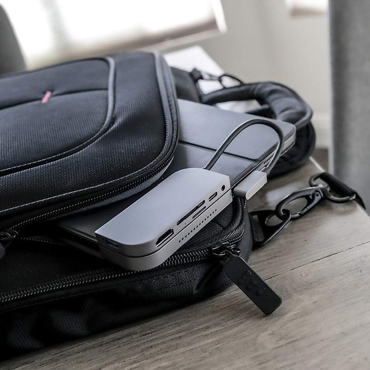 Kanex Lightning to 3.5 mm Headphone Adapter