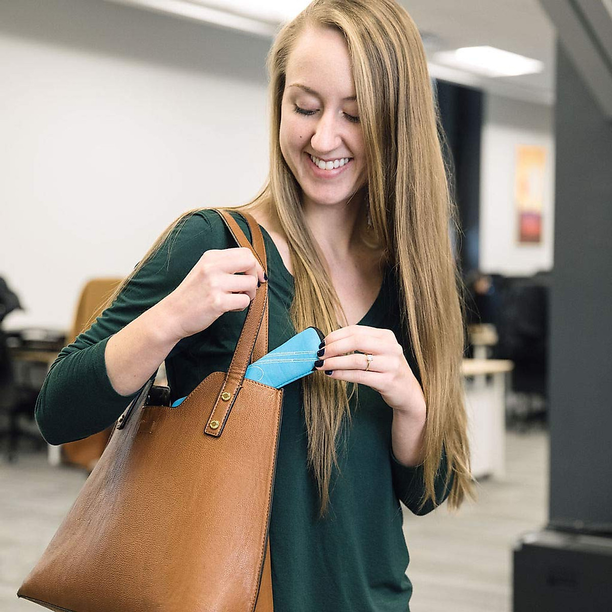 Roaming Cooking Reusable Travel Utensils with Case | Fork and Spoon Set with Knife, Chopsticks and Optional Reusable Straw– Office, Travel, or Camping Accessories| Lightweight Sturdy Reusable Utensils