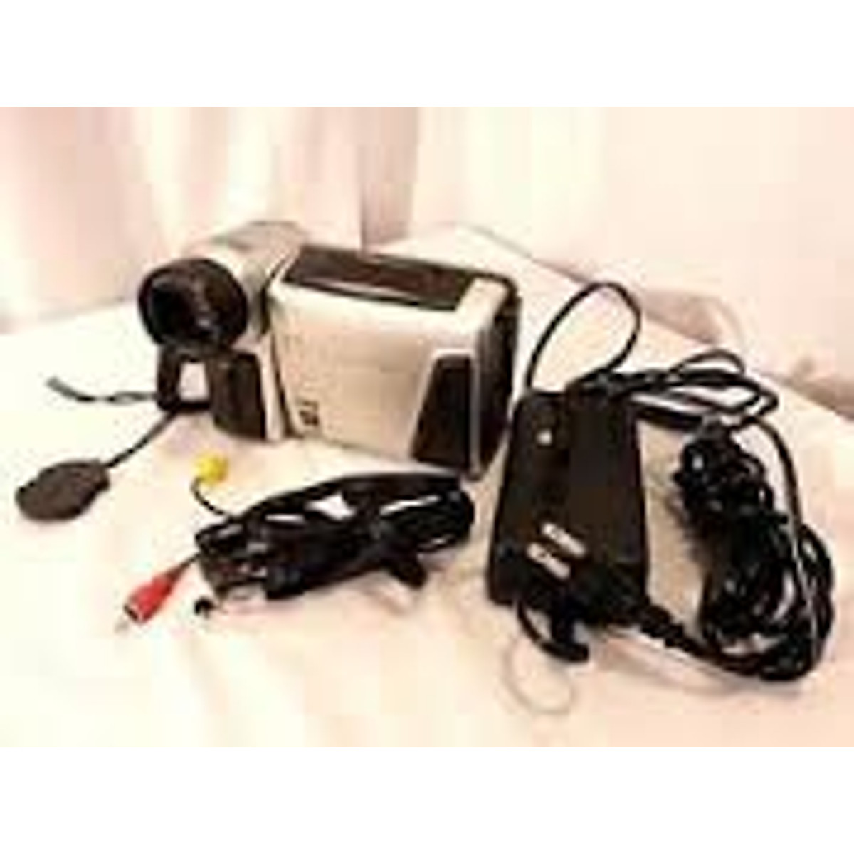 SLIMCAM Sharp 8MM Camcorder Model VL-SE10U