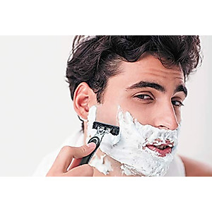 BIC Flex 4 Refillable Men's Disposable Razors, For a Smooth, Ultra-Close and Comfortable Shave, 1 Handle and 4 Cartridges, 5 Piece Razor Set