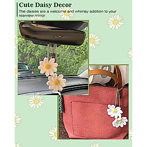 Crochet Daisy Car Accessories for Women Cute Rear View Mirror Hanging Charms Handmade Daisy Flower Gifts for Crochet Lovers Car Decor Automotive Interior Aesthetic(White)