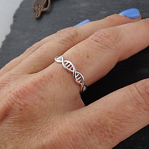 FashionJunkie4Life Sterling Silver DNA Molecule Double Helix Ring Band, Sizes 6-10, Science (6)