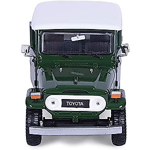 Motormax 79323gr Toyota FJ40 Green 1-24 Diecast Model Car