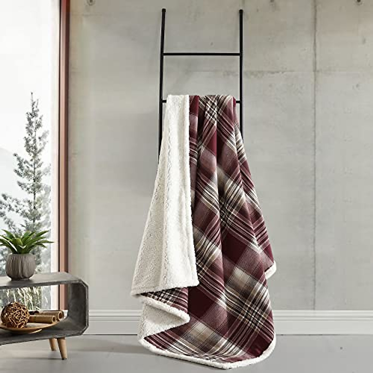 Eddie Bauer - Throw Blanket, Cotton Flannel Home Decor, All Season Reversible Sherpa Bedding (Twin Lakes Red, Throw)