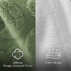 Amélie Home Sherpa Throw Blanket for Couch, Damask 3D Jacquard Pattern and Soft Teddy Sherpa Reverse, Decorative Fleece Thick Warm Blanket for Sofa Bed (Sage Green, 50 x 60'')