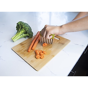 Joie Crinkle Cutter / Wavy Knife for Any Vegetable, Great Crinkle Cutter for Veggies, Stainless Steel Blade, Colors Vary