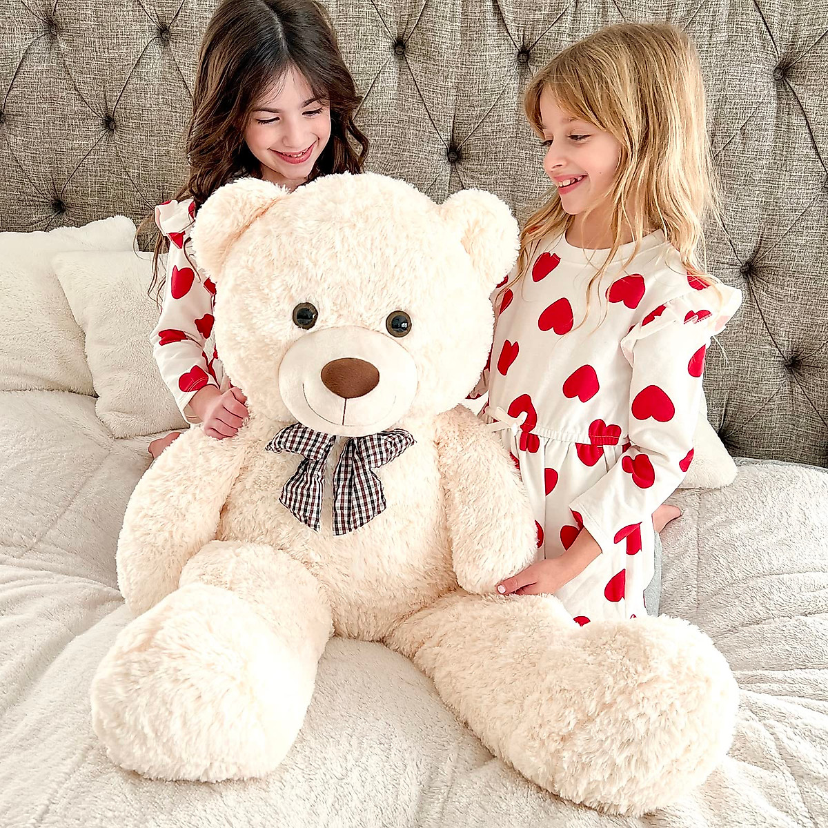 MorisMos Giant White Teddy Bear Stuffed Animals Plush Toy for Girlfriend Kids Christmas Valentine's Day Birthday 47 Inches