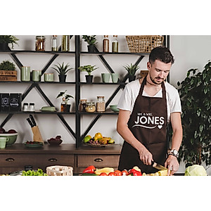 Mr Mrs Aprons, Personalized Aprons For Women and Men, Mr Mrs Gifts, Wedding Gifts, Fathers Day Gifts, Kitchen Apron, Gift For Dad, Cooking Gifts For Chef, Black BBQ Grilling Aprons