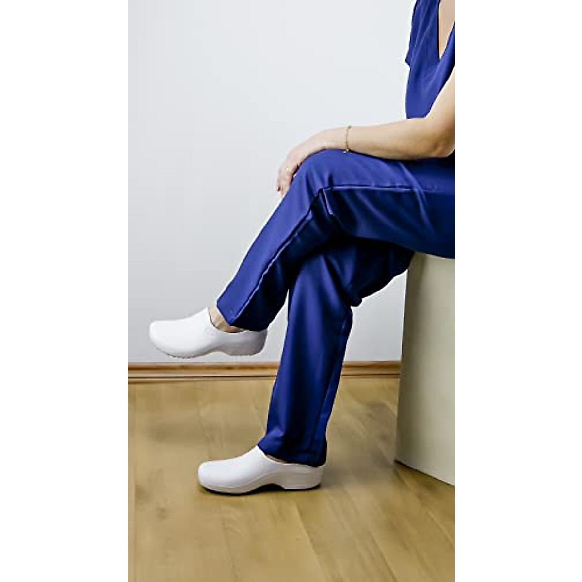 Sticky Nursing Shoes Women - Chefs - Kitchen - Nurses - Clogs for Work - Waterproof Non Slip (White, 8.5)