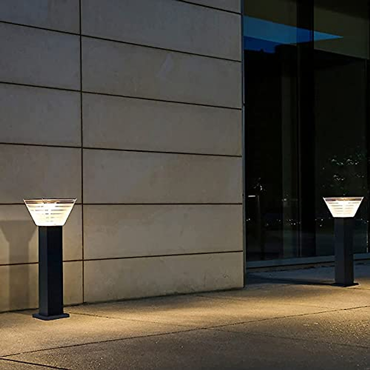 Post Lights Outdoor Solar Lawn Lights Metal Pillar Lights Waterproof Wall Lights Simple and Creative Garden Lights Community Villas Outdoor Floor Lights LED (C) ()