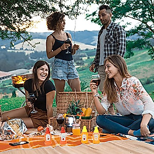 Jspupifip 4pcs Mini Ketchup Bottles with Sturdy Screw Cap,25ml Mini Condiment Squeeze Bottles Portable Honey Sauce Salad Dressing Dispensers Jars Containers for Kids Adults Lunch Box(2 yellow+2 red)