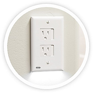 SnapPower 3 Pack SafeLight [for Décor Outlets] - Self-Closing Safety Cover Plate with LED Night Light - Child-Proofing Wall Plate Helps Protect Baby from Electrical Shock - (Décor, White)