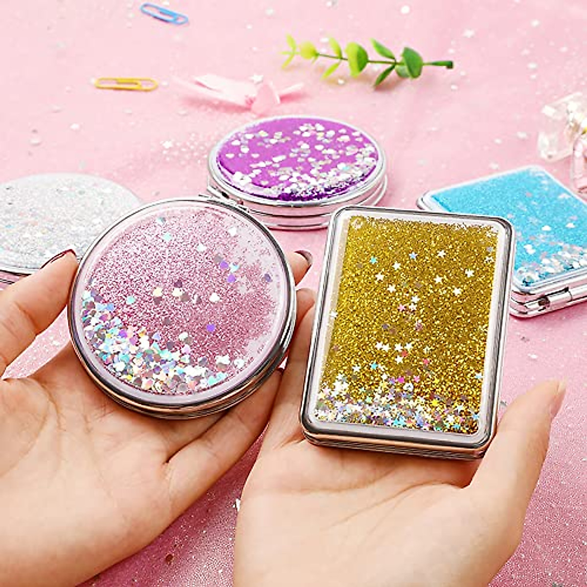Creative Quicksand Makeup Mirror Double-Sided Portable Compact Mirror Glitter Foldable Fashion Hand Mirror Portable Travel Pocket Makeup Mirror (Round-Gold)