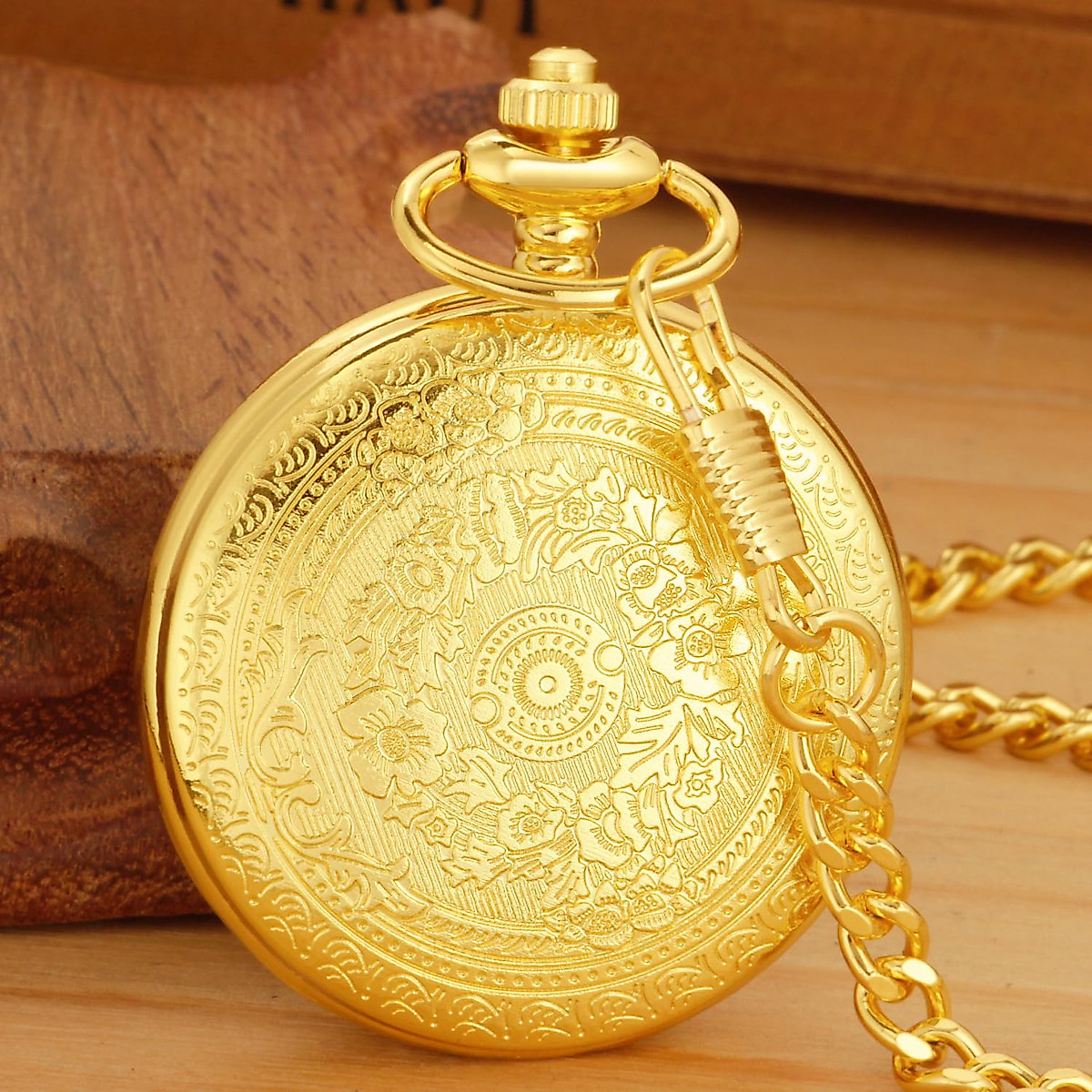 Realpoo Gold Large Decorative Flower Pattern Pocket Watch White Roman Numeral Scale Quartz Pocket Watches for Men with Chain