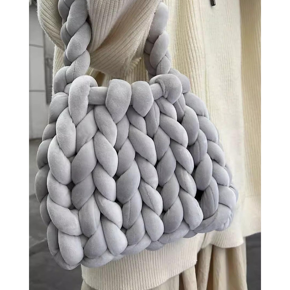 Velvet Chunky Yarn Bulky Giant Arm Knitting Yarn, Super Soft Tubular Weight Jumbo Yarn,DIY Crochet Hand Knitting Thick Yarn for Blanket,Pet Bed, Rugs Pillow,Handbag(2.2lb-Light Gray)