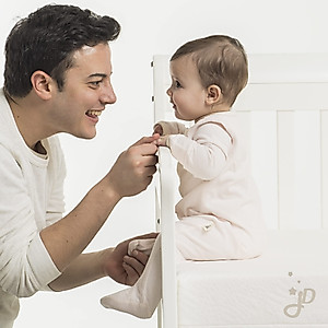 Juniper Dreams Protective Fitted Crib Sheet | Baby Crib Mattress Protector for Standard & Mini Crib Mattress | Toddler Bed Cover for Baby Girls & Boys | Machine Washable Organic Cotton Fitted Sheet