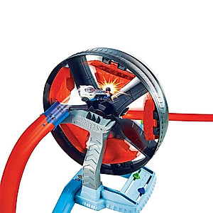 Hot Wheels Spinwheel Challenge Play Set for 5 Year Olds and Up, Multi