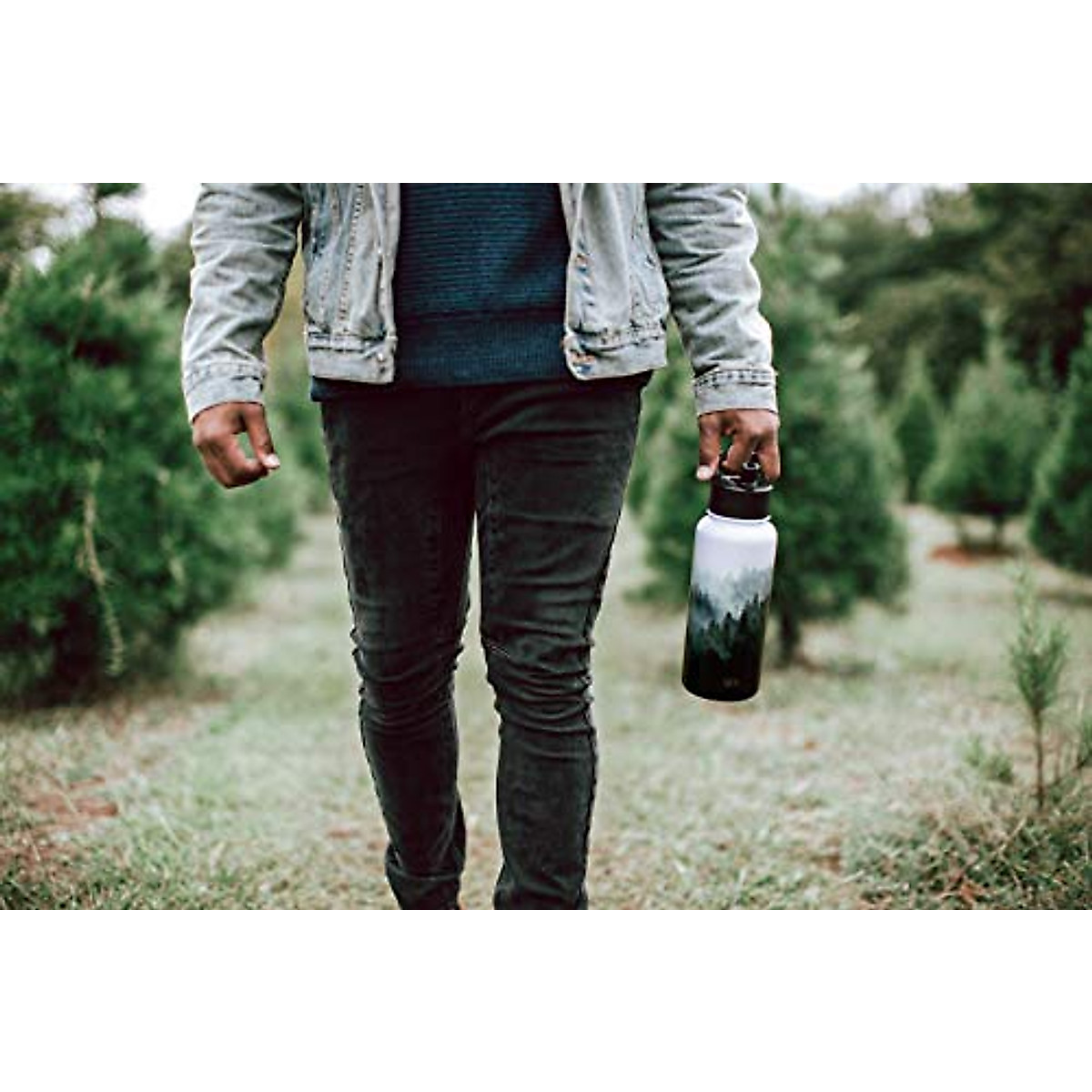 Simple Modern Water Bottle with Straw, Handle and Chug Lid Vacuum Insulated Stainless Steel Metal Thermos Bottles | Big Leak Proof BPA-Free Flask for Gym, Sports | Summit Collection | 84oz, Deep Ocean