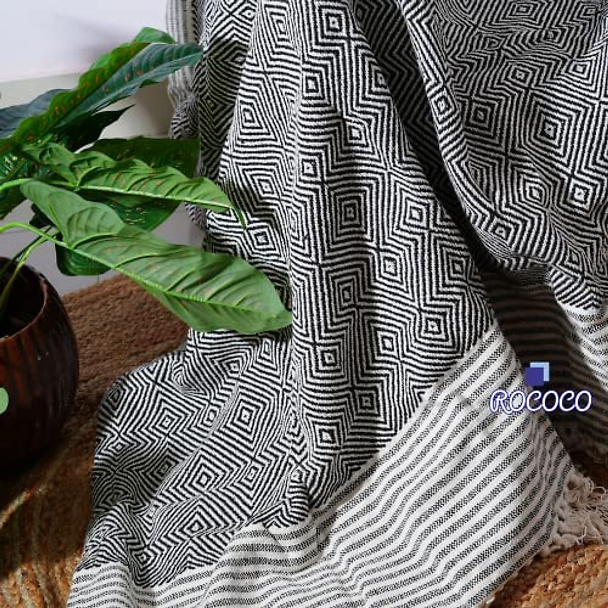 Countryside Cotton Throws with Fringes 460 GSM - Chevron Decorative Throw Blanket for Couch, Sofa, Bed, Everyday Use - Black and White (50" X 60")