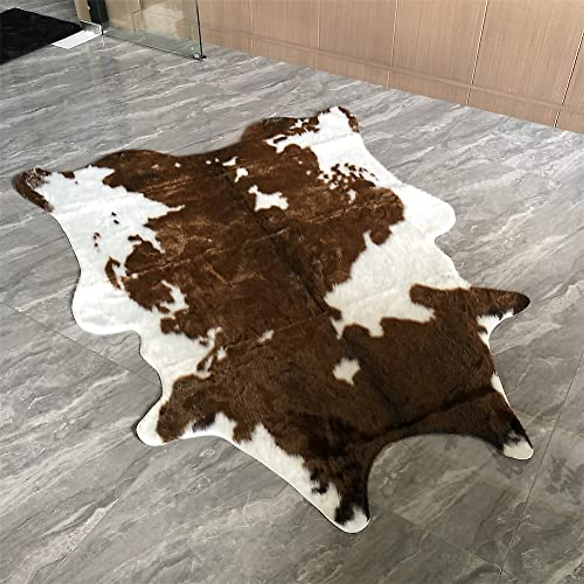 Huichenxing2021FURSTORE Faux Fur Deer Print Area Rug, Animal Deer Hide Skin Cowhide Area Rug Animals Mat Non-Slip Deer Rug for Home Living Room Bedroom 33.5in x43.3in/2.8ftx3.6ft