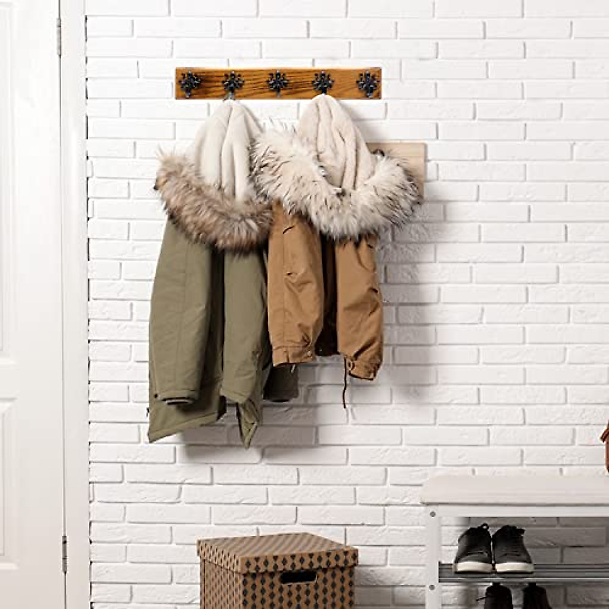 AOAOYING Coat Hooks Wall Mounted, Octopus Coat Hooks for Hanging Coats, 5 Standard Hooks Coat Hanger Wall Mount for Coat Hat Towel Purse Robes Mudroom Bathroom Entryway (Black Octopus)