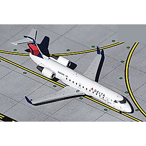 GeminiJets GJDAL2034 Delta Connection CRJ-200LR N685BR; Scale 1:400