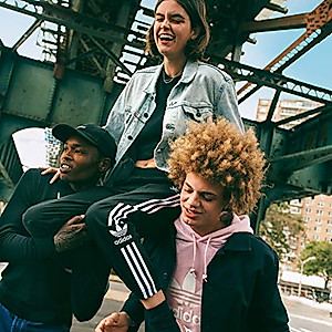 adidas Originals Women's Relaxed Fit Adjustable Strapback Cap, Khaki/White, One Size