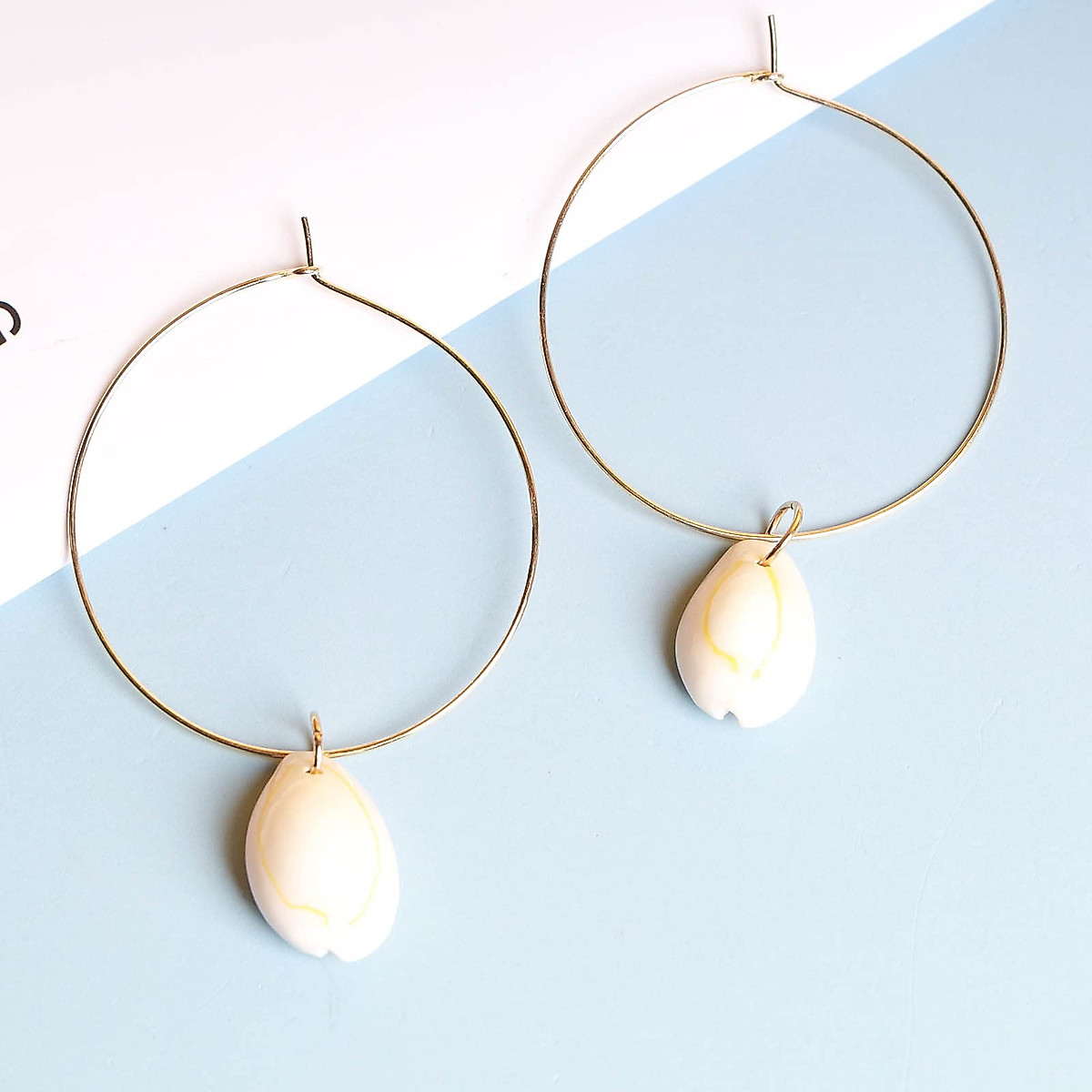 Andelaisi Gold Cowrie Huggie Hoop Earrings with Dangle Drop Pendant, Bohemian Ocean Shell Circle Earrings, Women's Jewelry