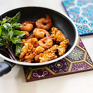 Mosaicana Silicone Trivets for hot dishes – 1 Pack, 7” Silicone Trivets for Hot pots and Pans Easy to wash 400F Heat Resistant Lightweight silicone trivet mat Also work as silicone coasters for drinks