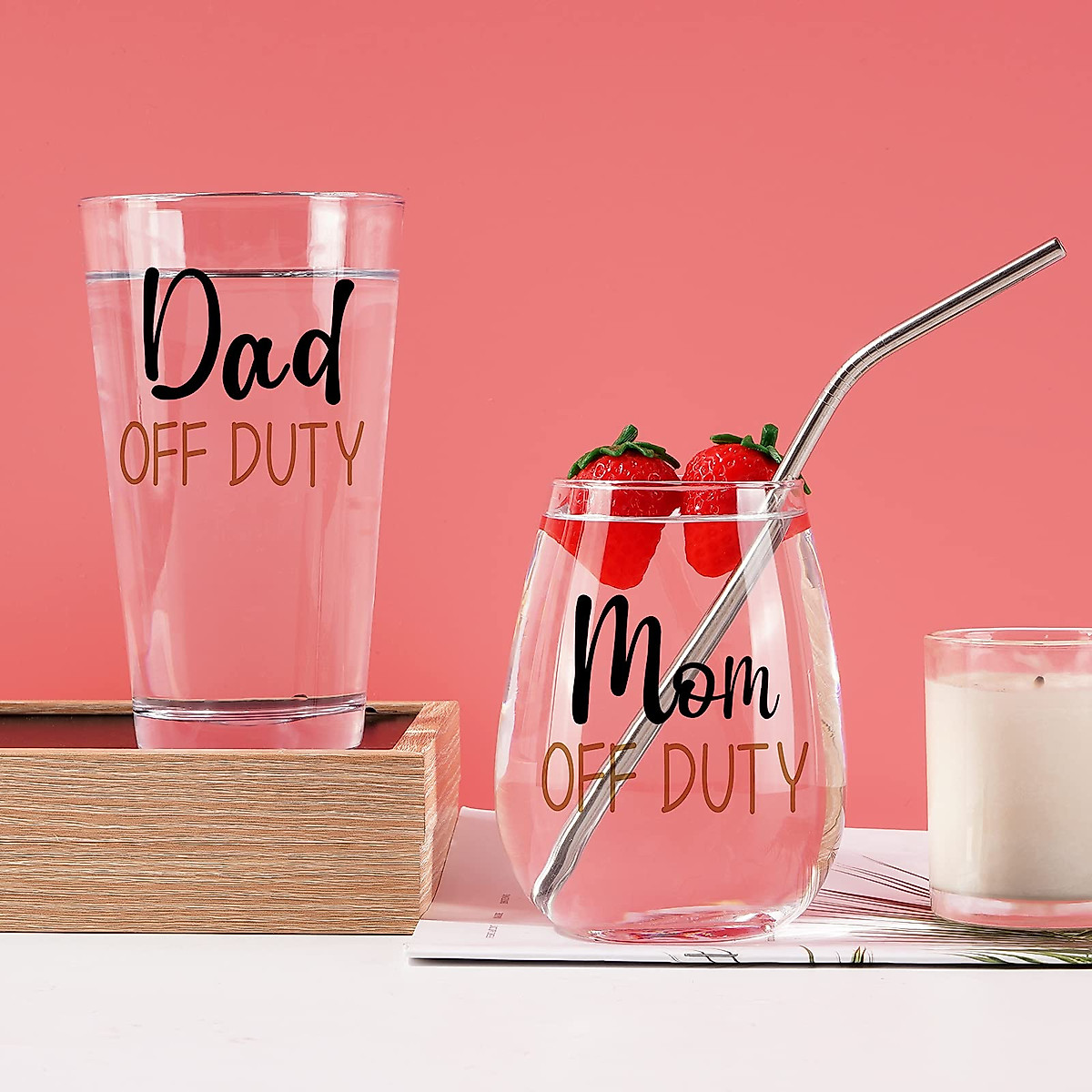 Futtumy Dad and Mom Gift Set, Dad & Mom off Duty Beer Glass and Stemless Wine Glass Combo for Dad Mom New Parents, Funny Gift for Father’s Day Mother’s Day Christmas Birthday Daily Use Baby Shower