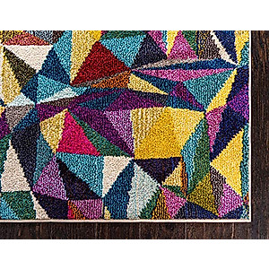 Unique Loom Estrella Collection Geometric, Triangles, Bright Colors, Abstract, Modern Area Rug, 2 ft 7 in x 10 ft, Multi/Beige