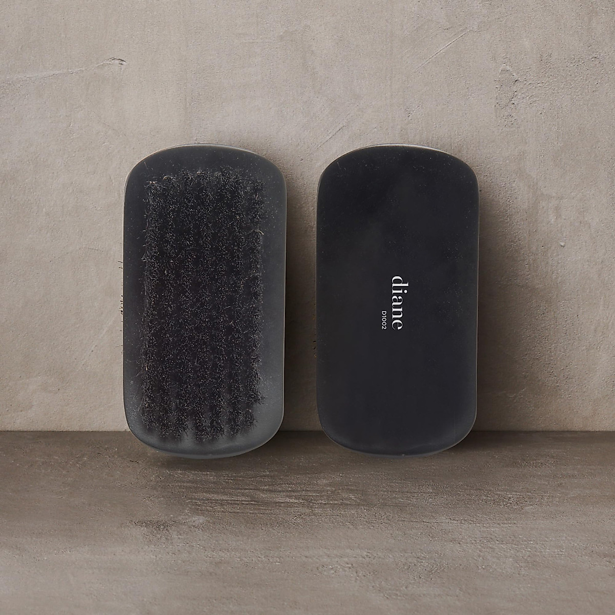 Diane 100% Boar Bristle Curved Brush for Men and Women - Detangling, Smoothing Wave Styles for Fine to Medium Hair, Restores Shine and Texture