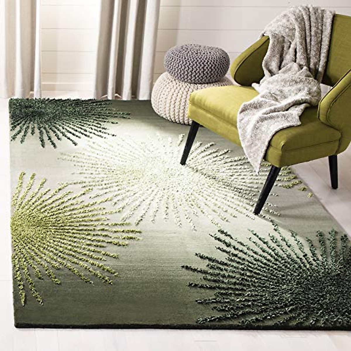 SAFAVIEH Soho Collection Area Rug - 5' x 8', Green & Multi, Handmade Starburst Wool & Viscose, Ideal for High Traffic Areas in Living Room, Bedroom (SOH712G)