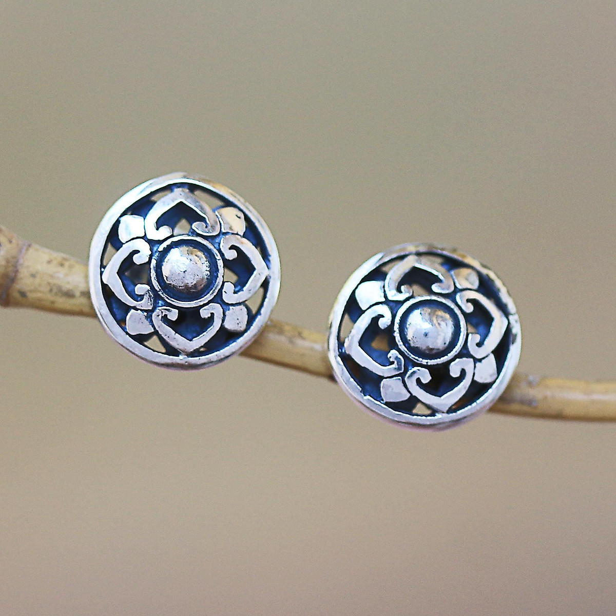 NOVICA Artisan Handcrafted Sterling Silver Stud Earrings Round Lotus Flower No Stone Indonesia Floral [0.1 in H x 0.4 in Diam.] ' Lotus Kingdom'